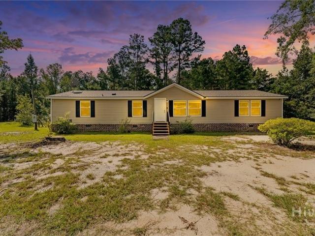 180 Lucious Dr, Pembroke, GA 31321