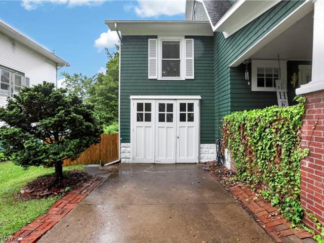 180 Montgomery Boulevard
