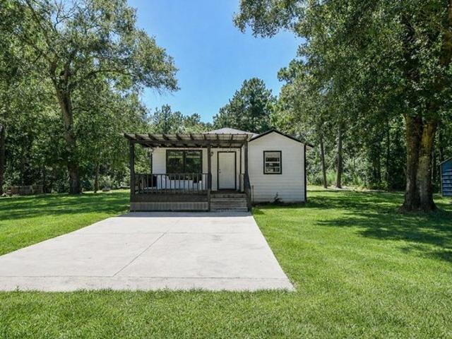 180 Maurine Ln, Cleveland, TX 77328