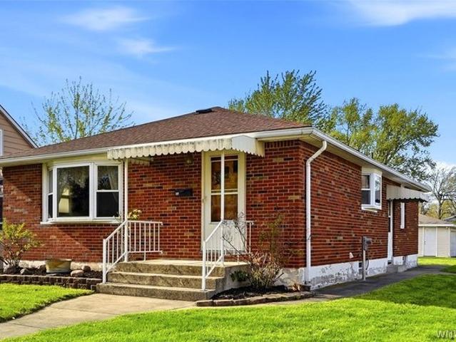 180 McConkey Dr, Buffalo, NY 14223