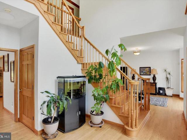 180 Meadow Lane