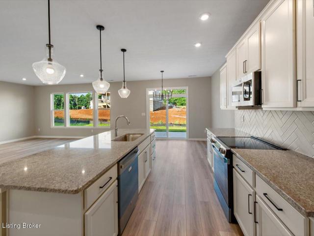 180 Meadow Rose Ln
