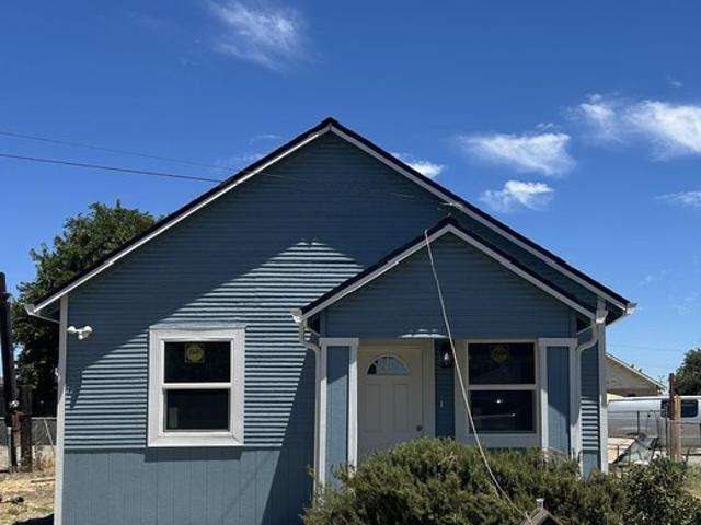 180 N Airport Way, Manteca, CA 95337
