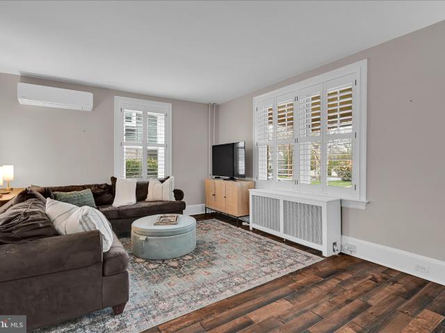 180 N Clinton St, Doylestown, PA 18901 | Compass