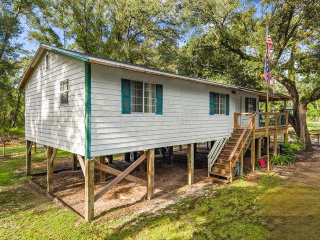 180 NE 884th Ave, Old Town, FL 32680
