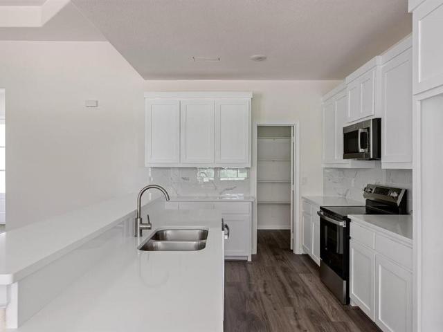 180 Nix Drive
