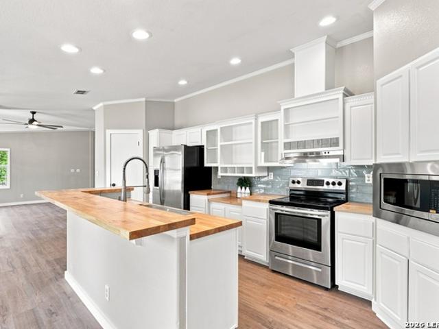 180 Sandy Oaks