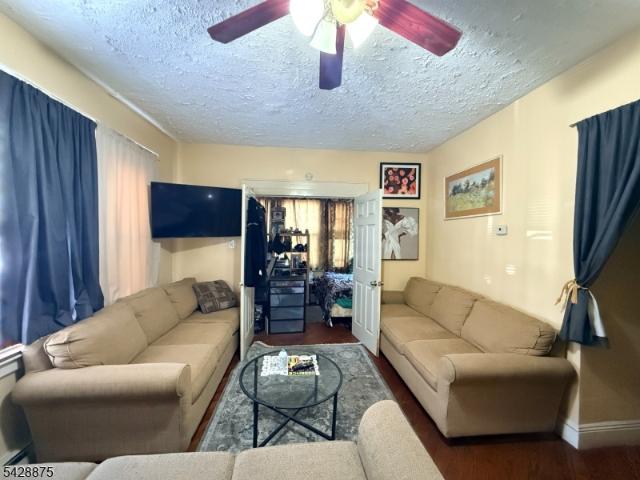 180 Shephard Ave