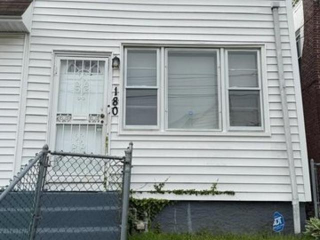 180 Park Pl, Lansdowne, PA 19050