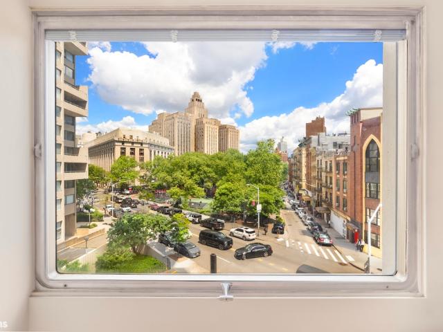 180 PARK Row 4D