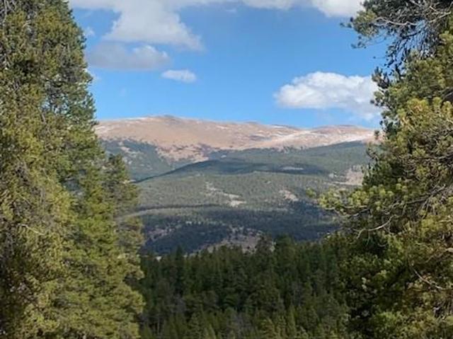 180 Peak View Drive