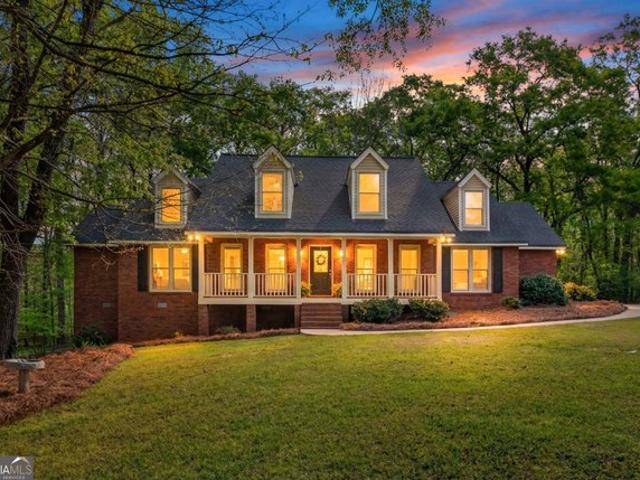 180 Riverbend Dr, McDonough, GA 30252