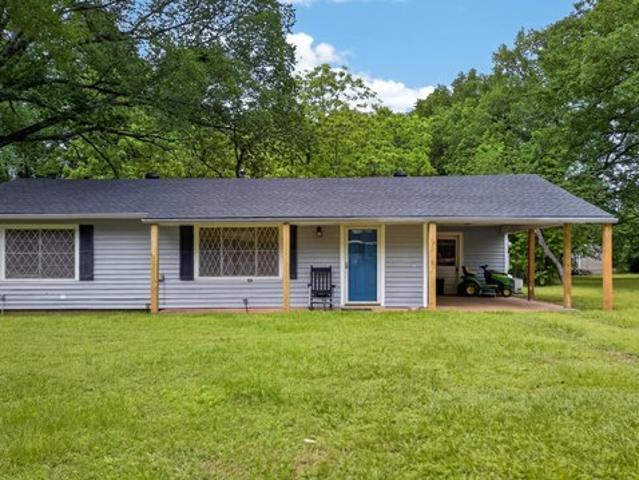 180 W First Ave, Rusk, TX 75785
