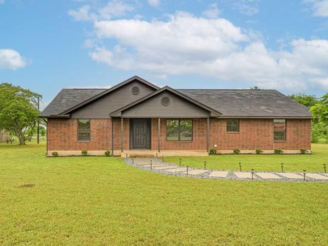 180 Woodard Ln, Bruceville, TX 76630