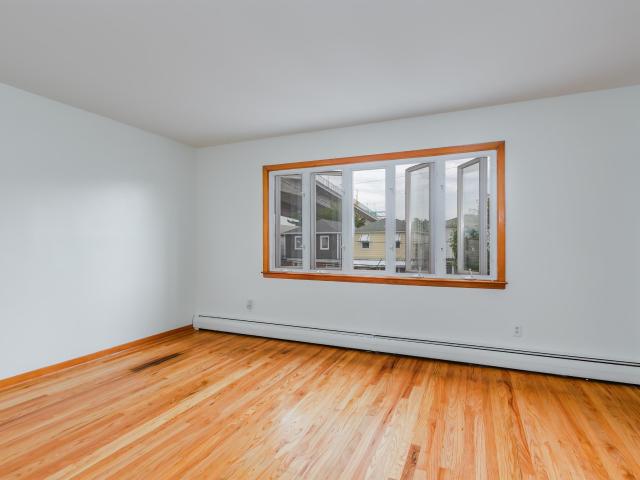 180 West 3Rd St