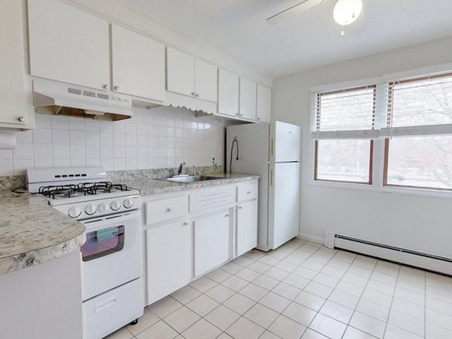 180 Tyngsboro Rd Apt 22A, Chelmsford, MA 01863