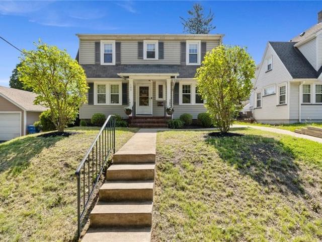 180 Yarmouth Rd, Rochester, NY 14610