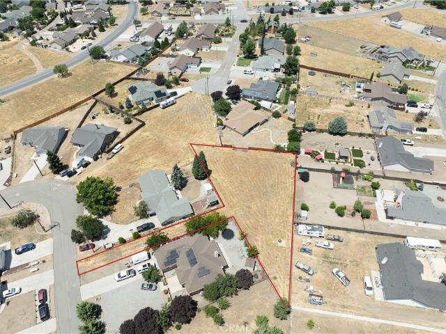 18140 Flare Dr, Tehachapi, CA 93561 | MLS #DW25281 | Compass