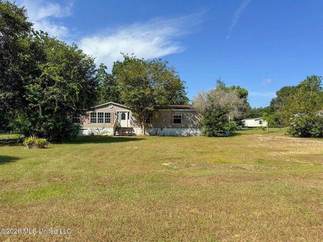 18145 Robin Oaks Dr, Gulfport, MS 39503
