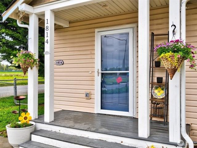 1814 N 30th St, Mount Vernon, WA 98273