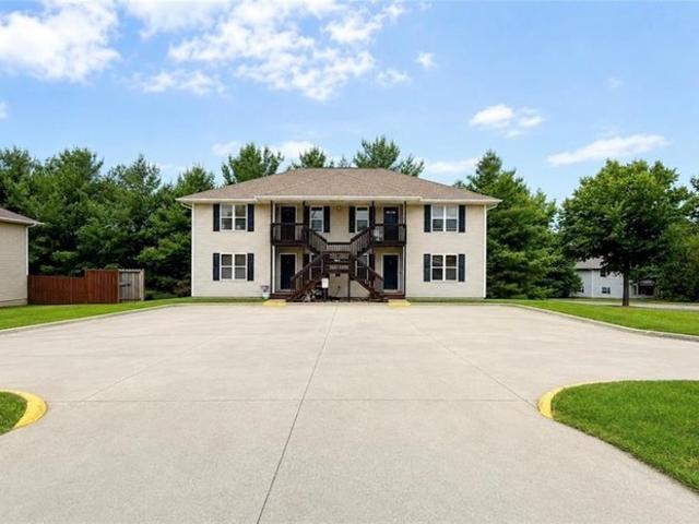 1814 N Grand Ave, Maryville, MO 64468