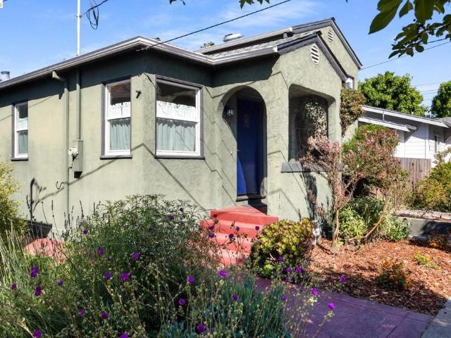 1814 Castro St