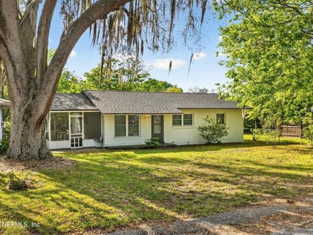 1814 Locust Ave, Palatka, FL 32177