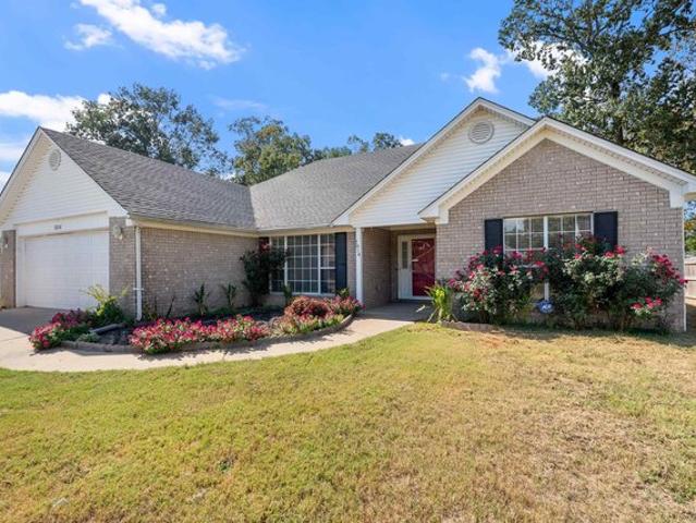1814 Pleasant Pointe Cir, Bryant, AR 72022