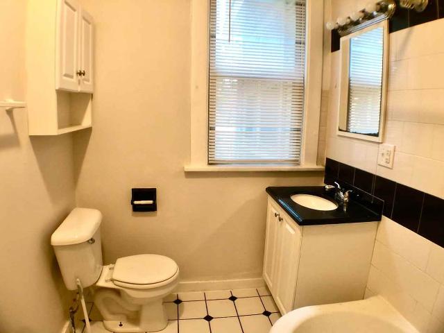 1814 to 1820 ACM 1 Bedroom Apartment for Rent at 1814 Summit St, Columbus, OH 43201 Indianola Terrace