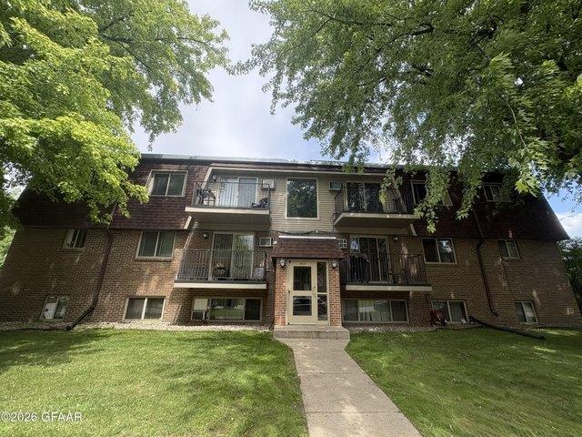 1814 22nd Ave S Apt 314, Grand Forks, ND 58201