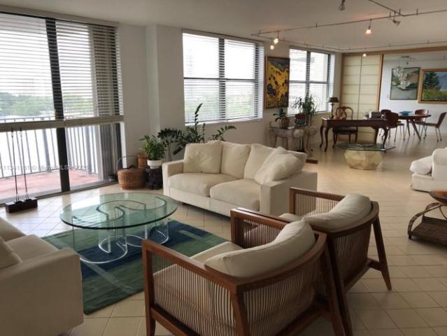 18151 31st Ct NE #817, Aventura, FL 33160