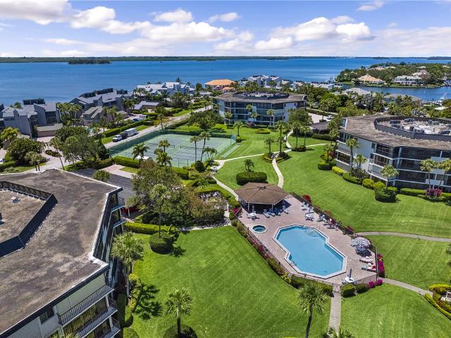 1815 Mooringline Dr, Unit 1D, Vero Beach, FL 32963 | MLS #292466 | Compass