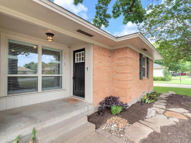 1815 Oates Drive