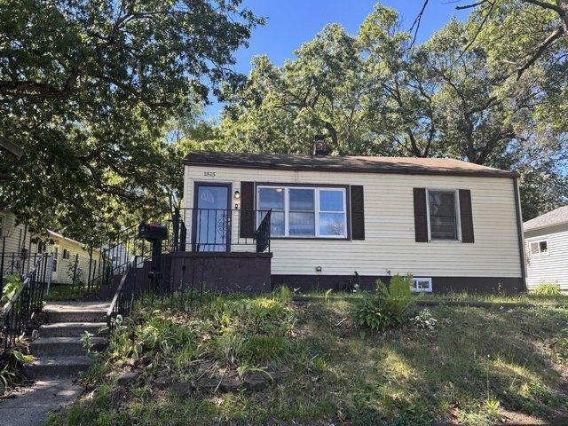 1815 E 28th Ave, Lake Station, IN 46405