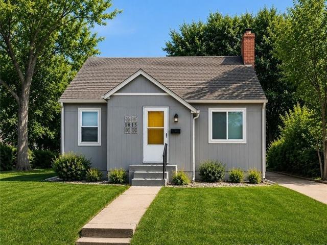 1815 E 7th St, Sedalia, MO 65301