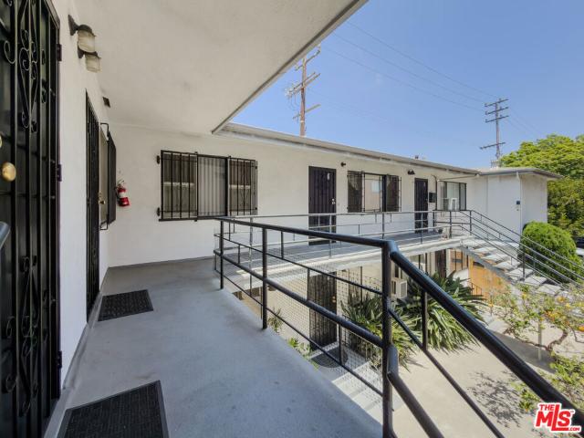 1815 Greenfield Avenue