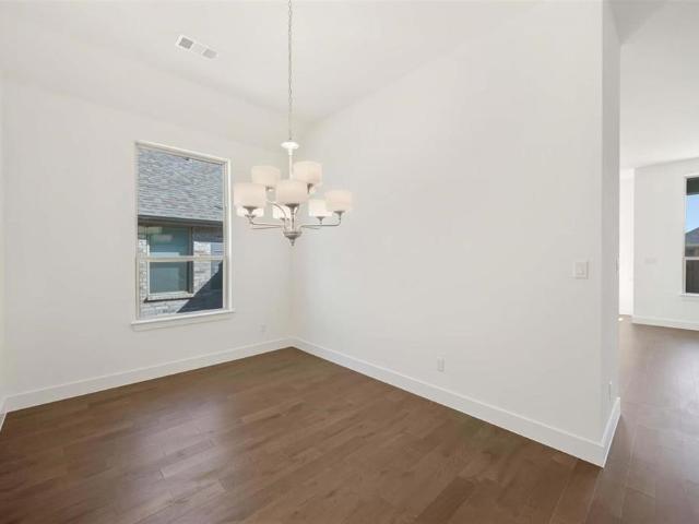 1815 Huntsman Way