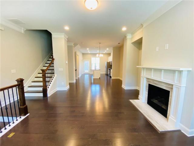 1815 Hislop Lane 8
