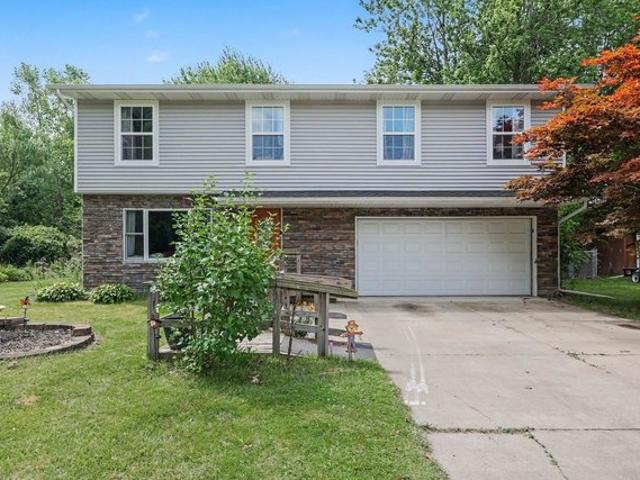 1815 Kelly Dr, Saginaw, MI 48604