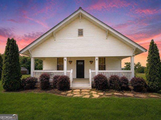1815 Pickens St, Ball Ground, GA 30107