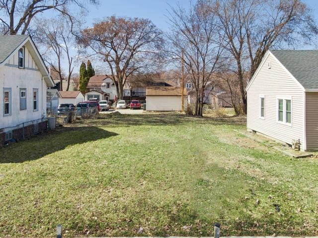 1815 Queen Ave N, Minneapolis, MN 55411 | MLS #7037 | Compass