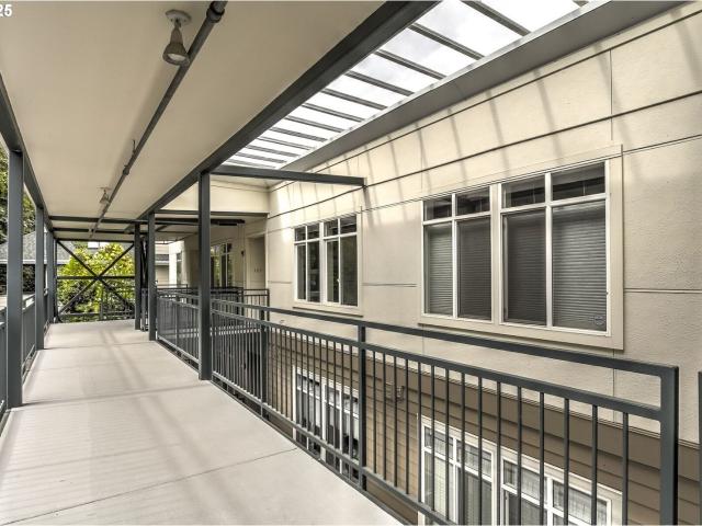 1815 SW 16TH AVE # 402