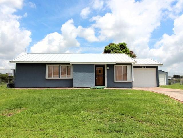 1815 SE Wexford Ct, Port Saint Lucie, FL 34952