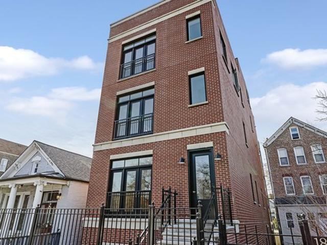 1815 W 19th St, Chicago, IL 60608