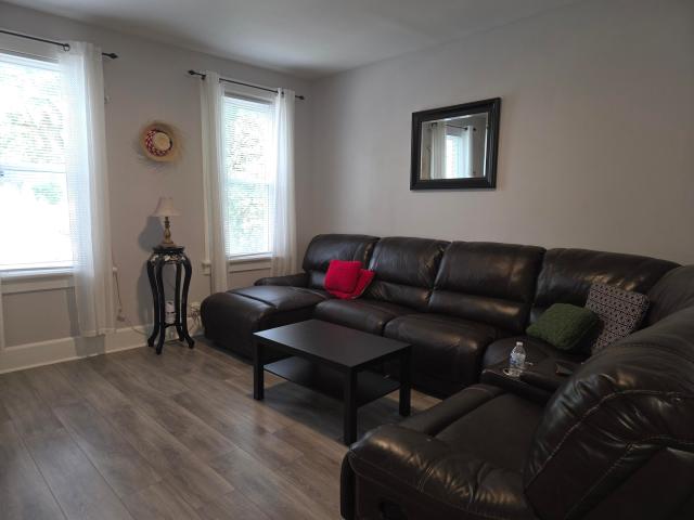 1815 W Galena St