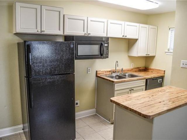 1815 Western Avenue # 7