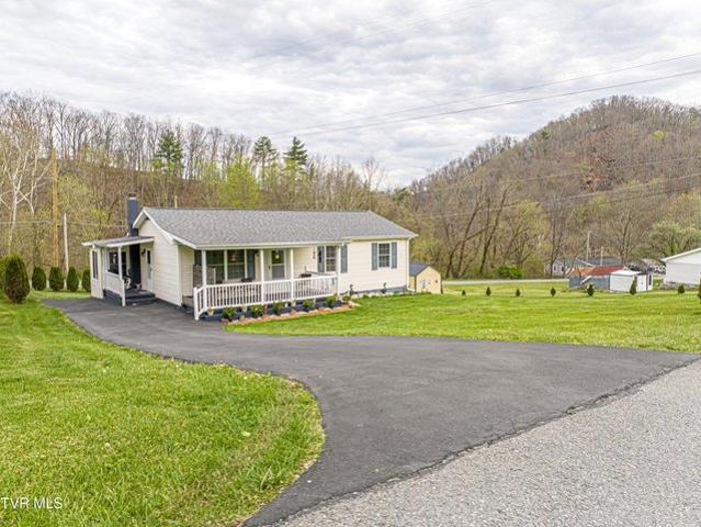 18160 Ridgeview Dr, Abingdon, VA 24211