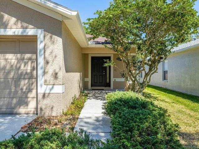 18165 Canal Pointe St, Tampa, FL 33647