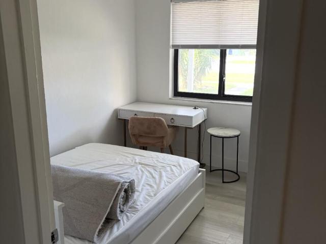 1816 NE 49th Street, Pompano Beach, US, FL