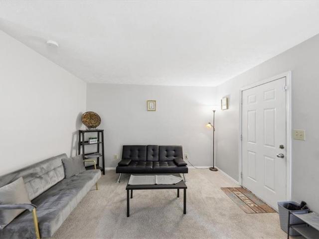 1816 Ashborough Road SE C